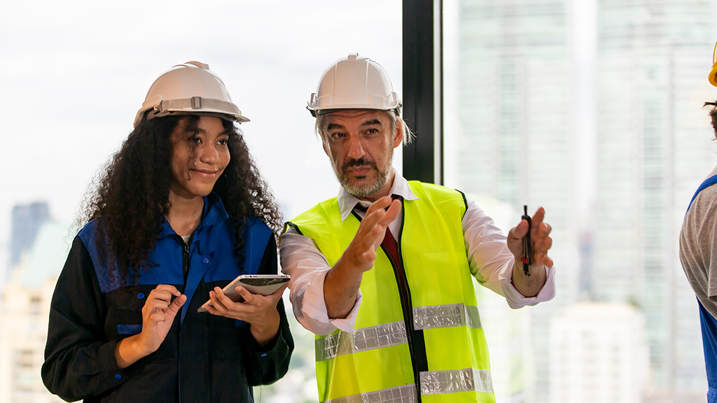 ONBOARDING YOUNG PEOPLE AT WORK | SafeContractor | eLearning